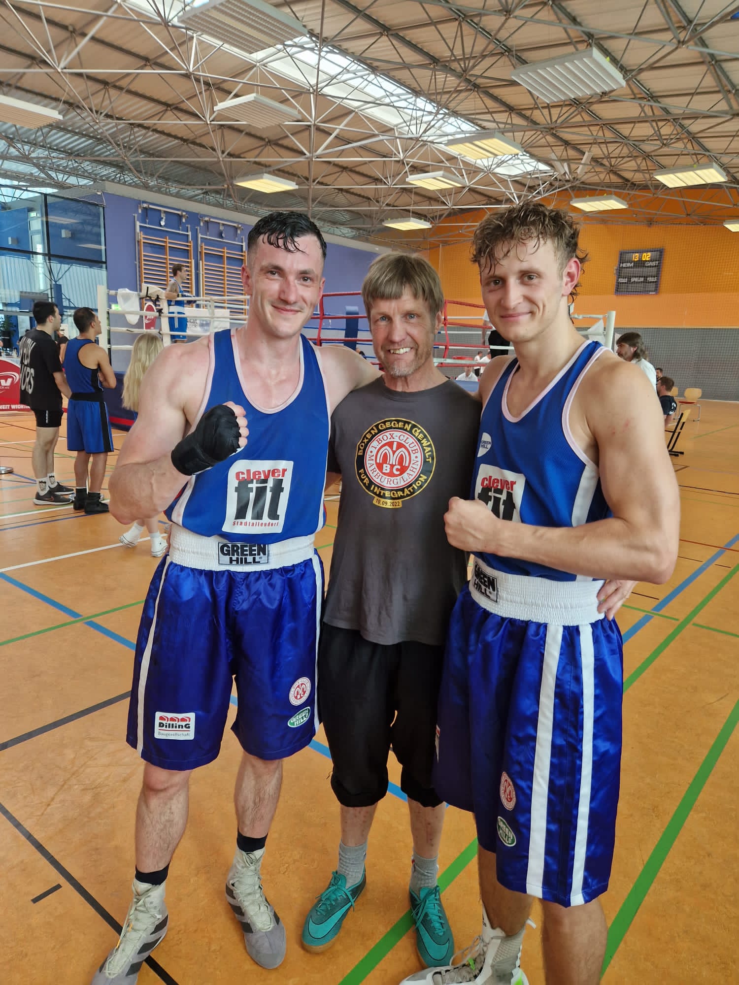 Zwei Marburger Jugendboxer boxen im italienischen Neapel erfolgreich in ...